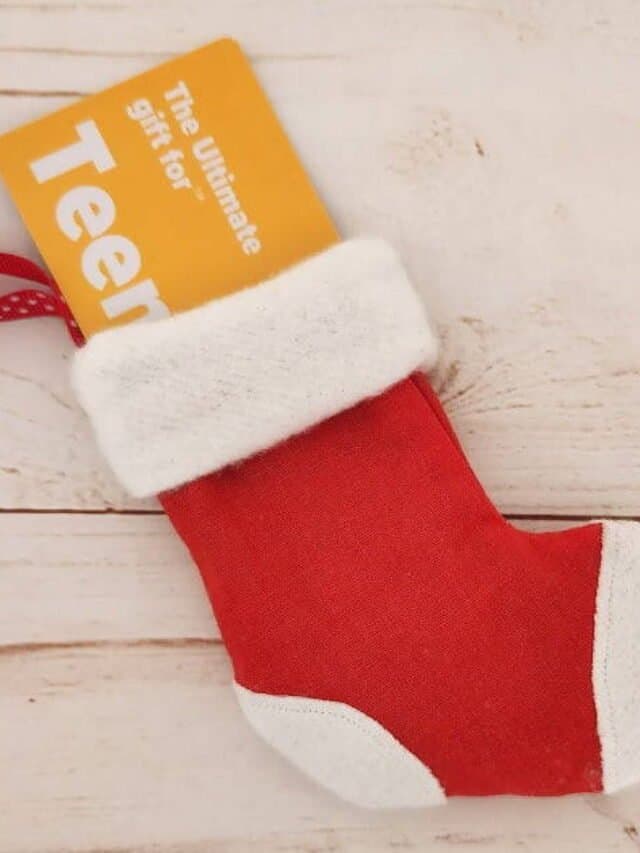 Mini Christmas stocking gift card holder sewing tutorial Story ...